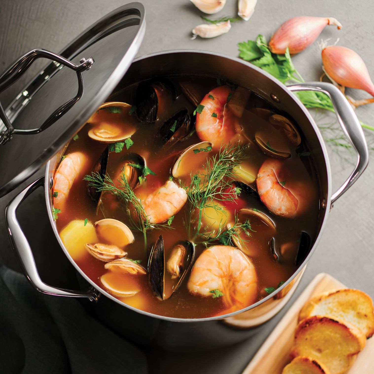 Signature 8 Quart Tri-Ply Clad Stainless Steel Covered Stock Pot ...