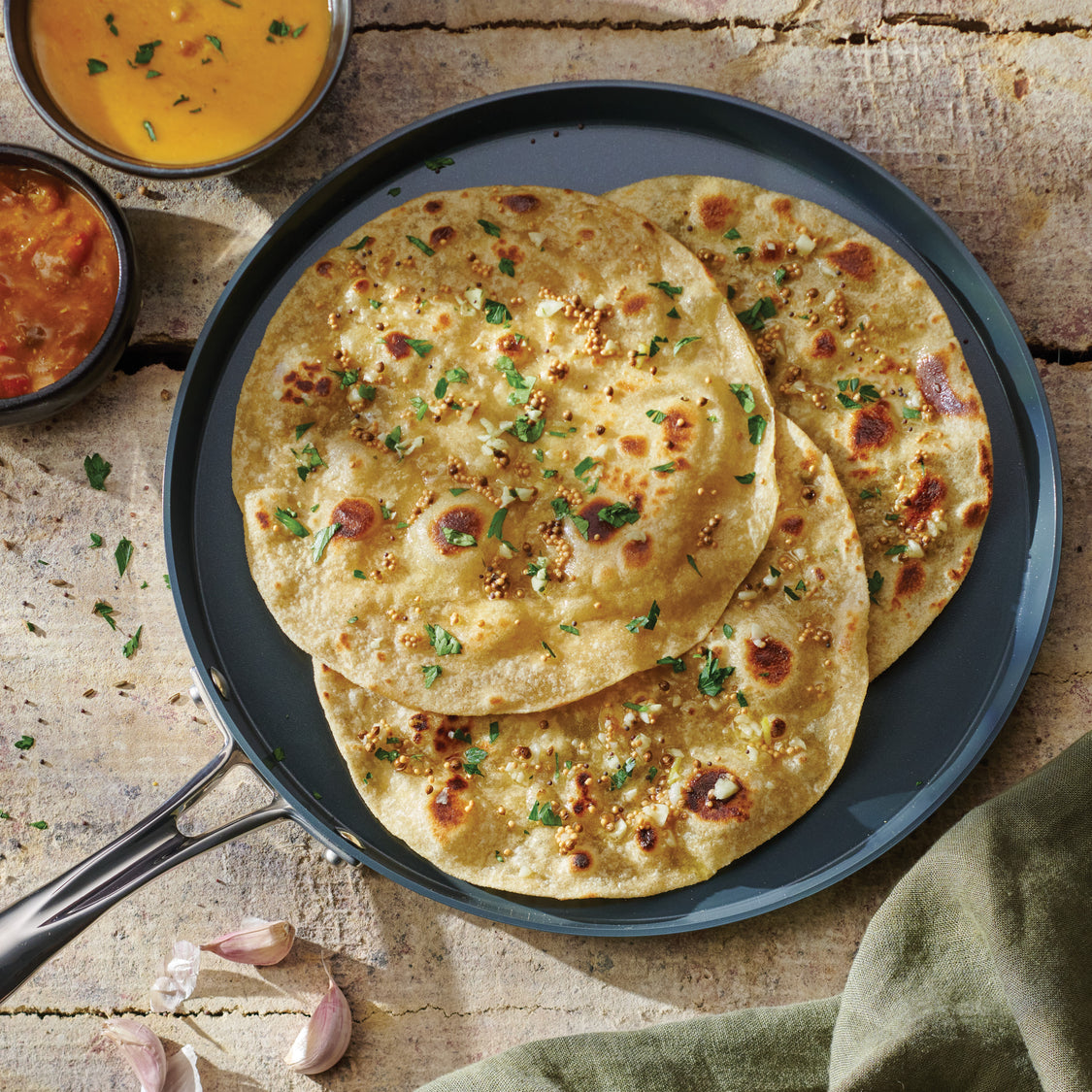 Utsava Tri-Ply Clad Stainless Steel Ceramic Nonstick Dosa Tawa ...